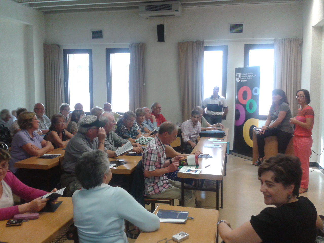 ALUMNOS DE LA U3A FOYLE VISITAN LA UNIVERSIDAD DE DEUSTO